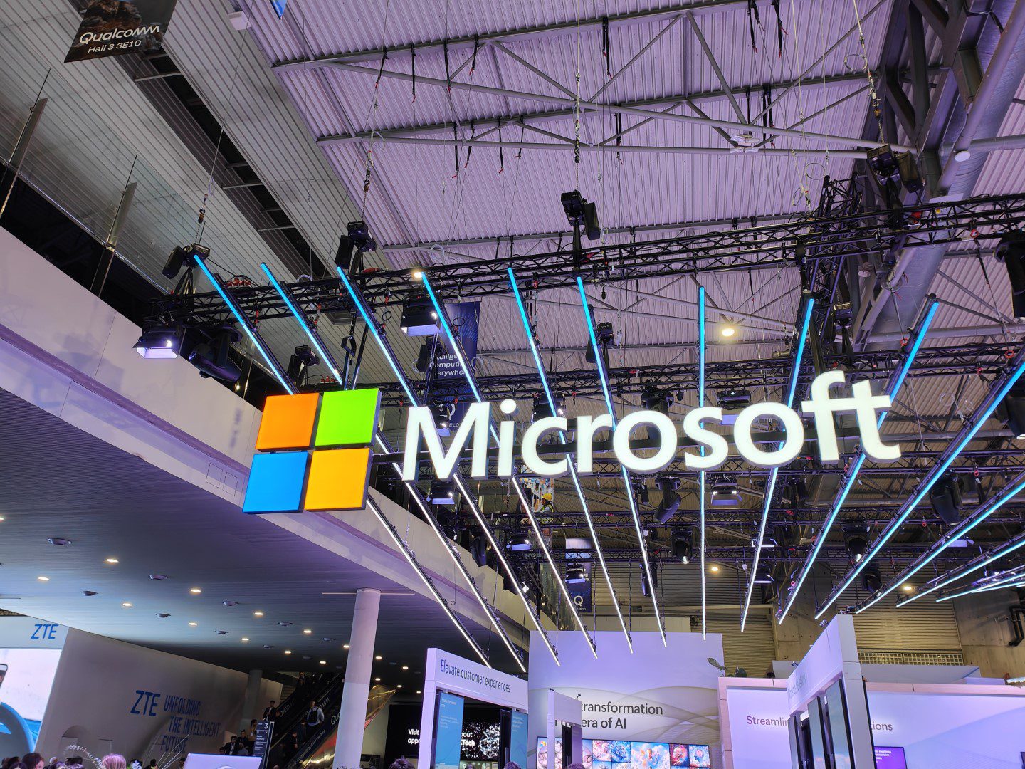 Microsoft annonce de nouvelles solutions cloud lors de la tournée IA à ...