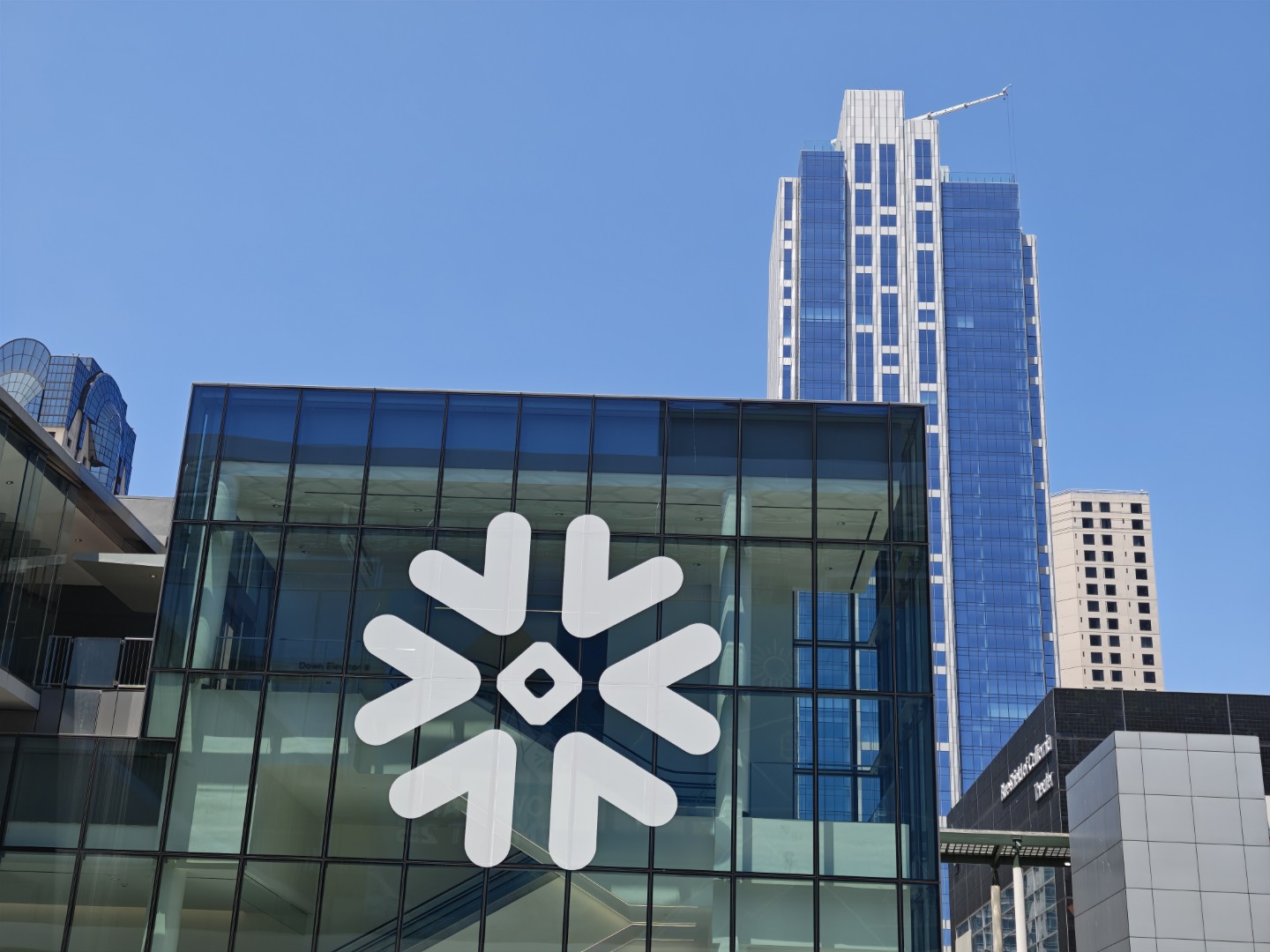 Snowflake permet d'exécuter du code Apache Spark sans cluster - ITdaily